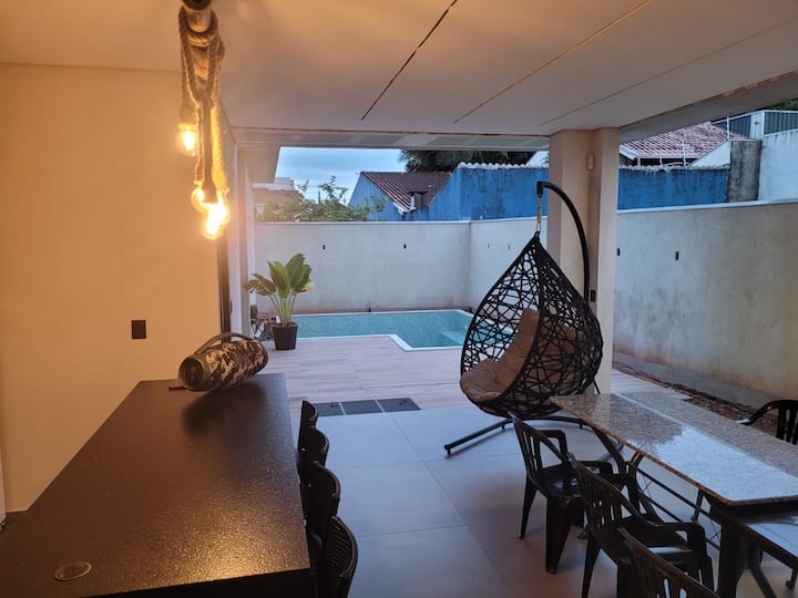 Casa Com Piscina Em Itapoá-sc - Itapoá