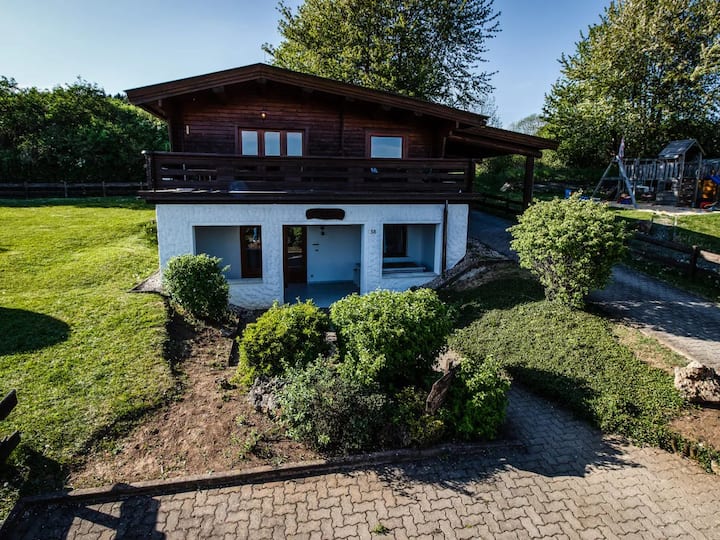 Gemütliches Blockhaus Am Hang - Bad Sachsa