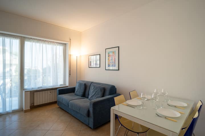 Pleiadi - Family Apartment - 400 M From The Beach - Sanremo