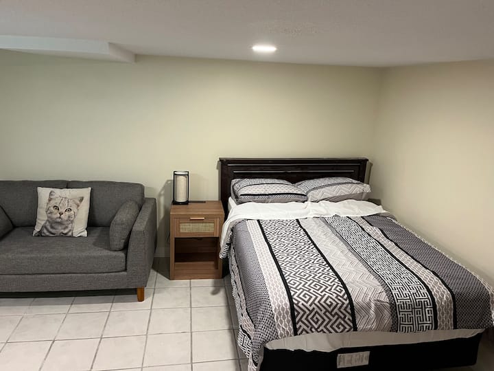 Basement Suite In Brooks - Brooks