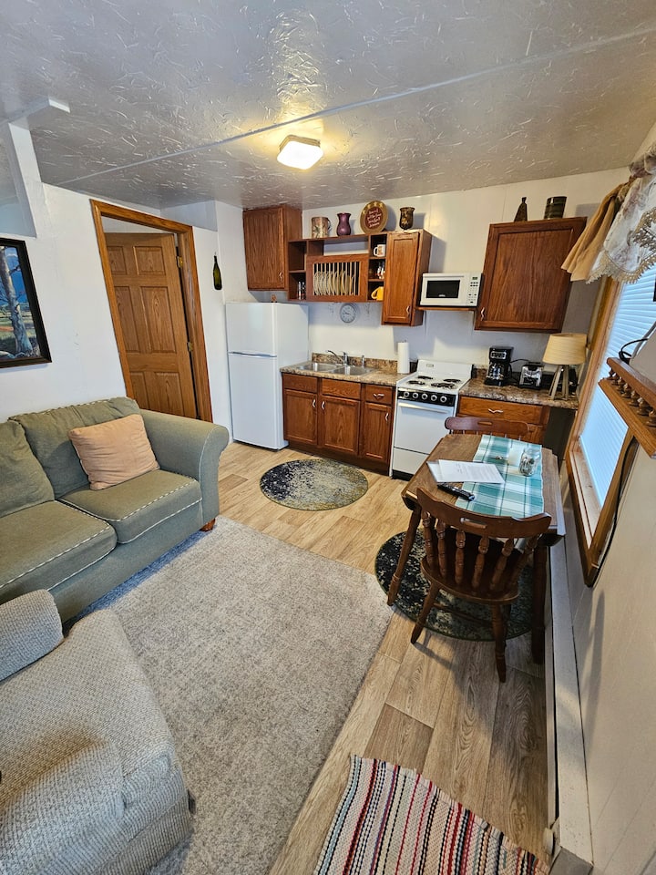 Cute 1 Bed 1 Bath Apt #6 - Great River Bluffs State Park, Winona