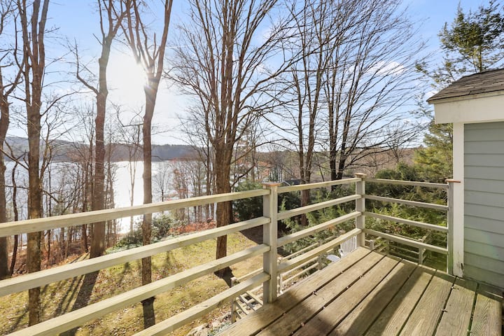 Lakeside Berkshire's Escape - The Berkshires, MA