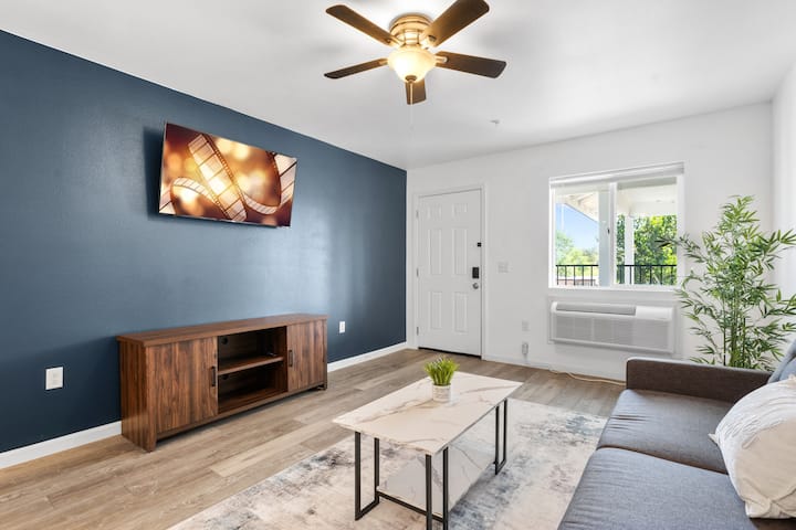 Peaceful Apartment With Free Parking - Reno, NV