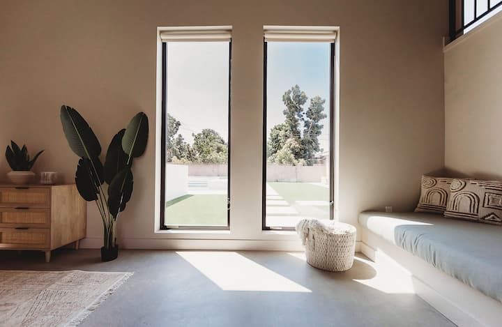 Monthly Modern Luxury Oasis Pool - Anaheim