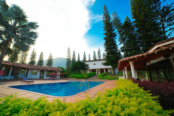 Finca La Araucaria, Antioquia - Girardota