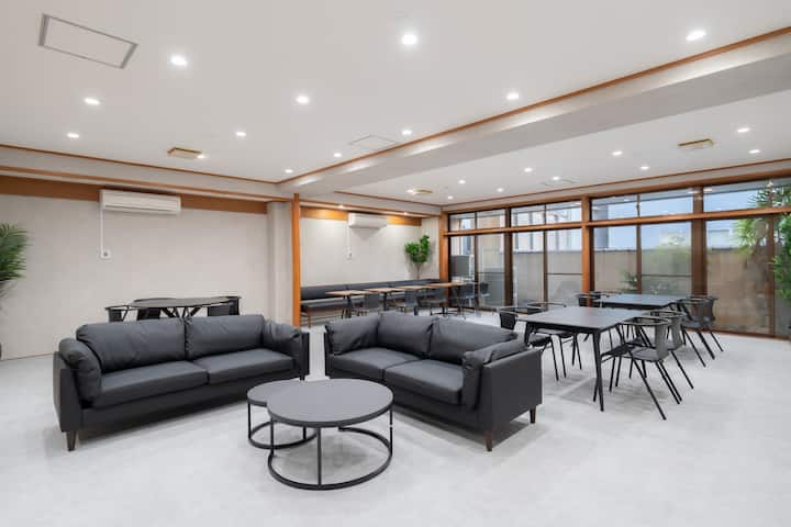 Host Up To 120 Guests. Near The Osaka Aquarium - Japan