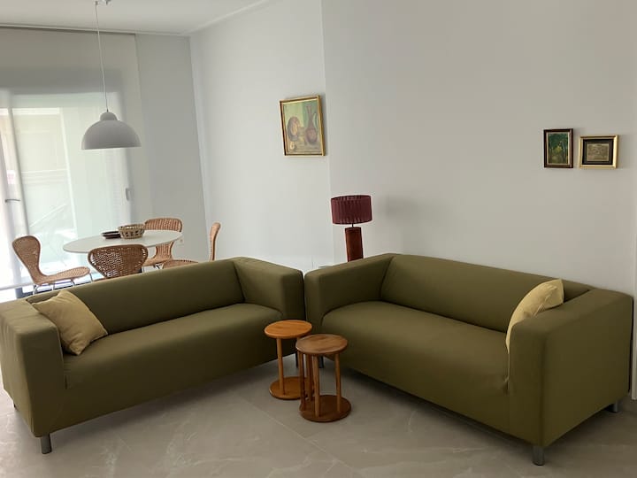 3-bed Apartment With Pool, Next To The Beach - Torrevieja