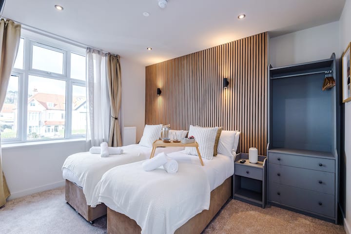 Modern Amenities And Luxury Finishes - Llandudno