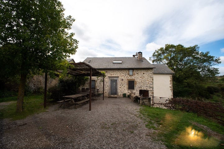 L'ensemble 2 Gîtes (14/18 Pers) L'oustal+ La Voûte - Nant