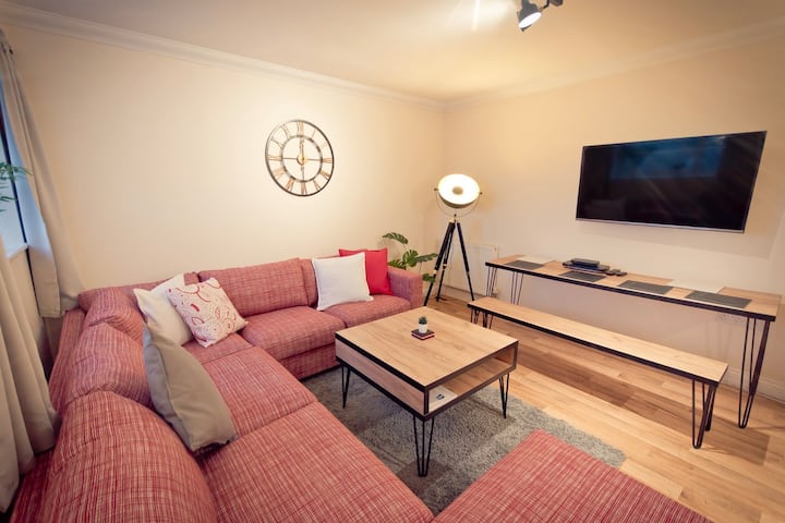 The Modernist - Saltash