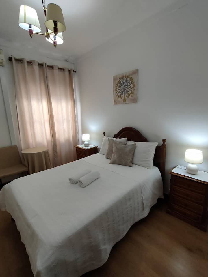 Quarto De Casal Em Coimbra. - Coimbra