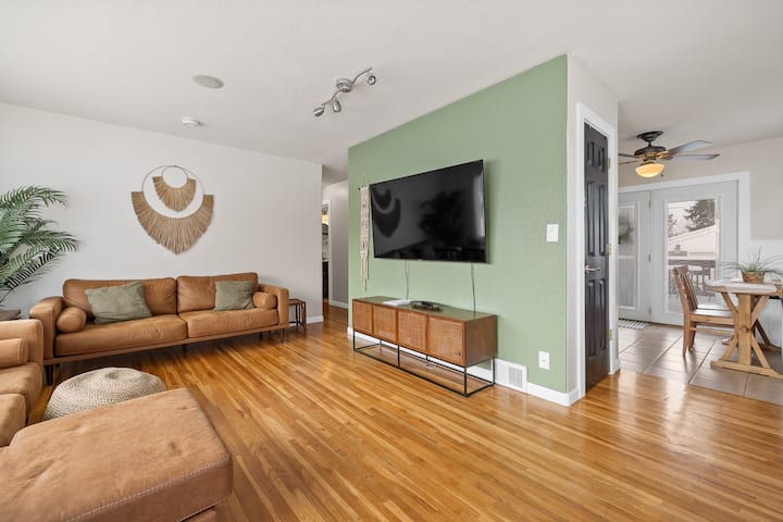 Boho Bliss: 3 Bedroom, Fenced Yard - Rapid City, SD
