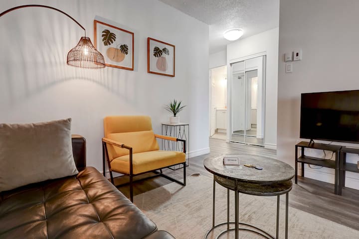 Cozy 1br On Rene-levesque Zn2 - Montreal