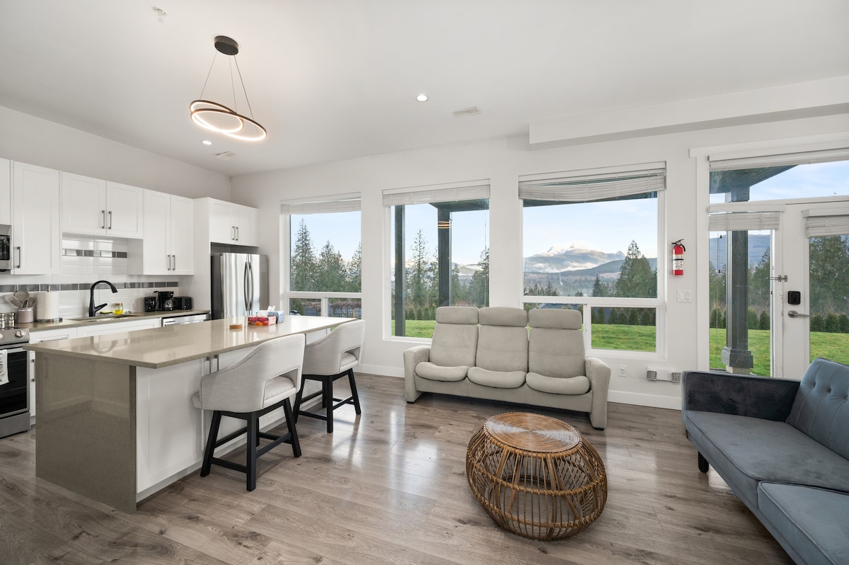 ~Stunning Mountain view home in Maple Ridge - Houses for Rent in Maple ...