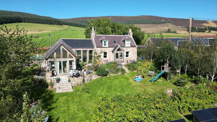 Beautiful Home In Royal Deeside - Aboyne