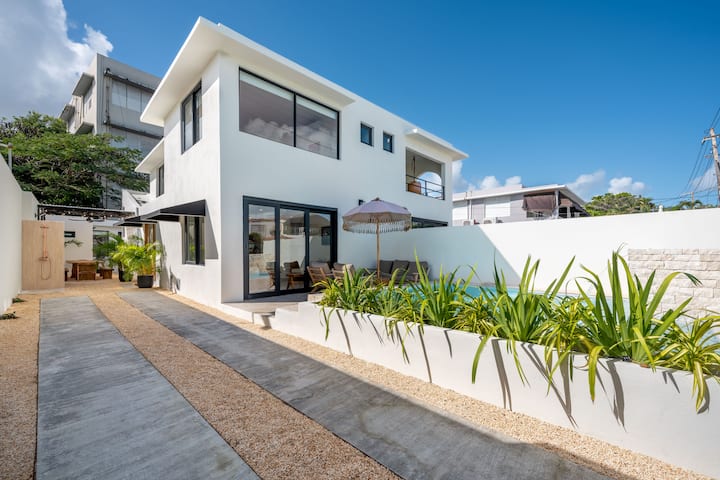 Tropical Escape W/ Pool & Bbq - Walk To The Beach - San Juan