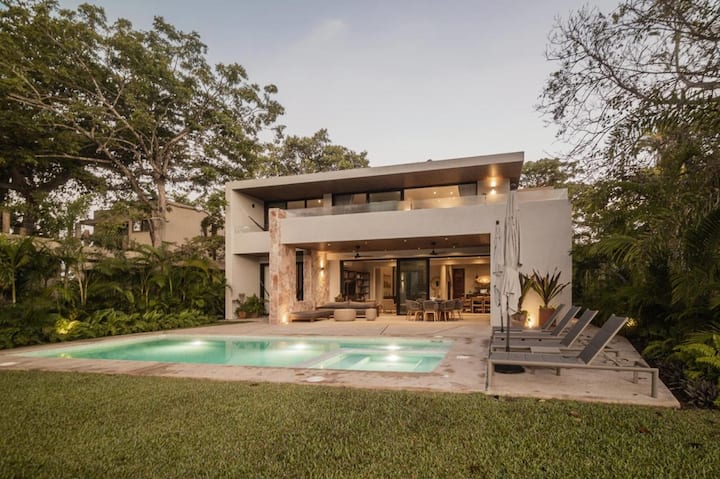 5 Recámaras Exclusiva Casa De Playa En Chacalilla - Chacala