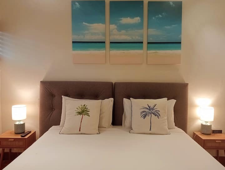 Tropical 1 Bedroom Family Apt - Newell Beach, Queensland