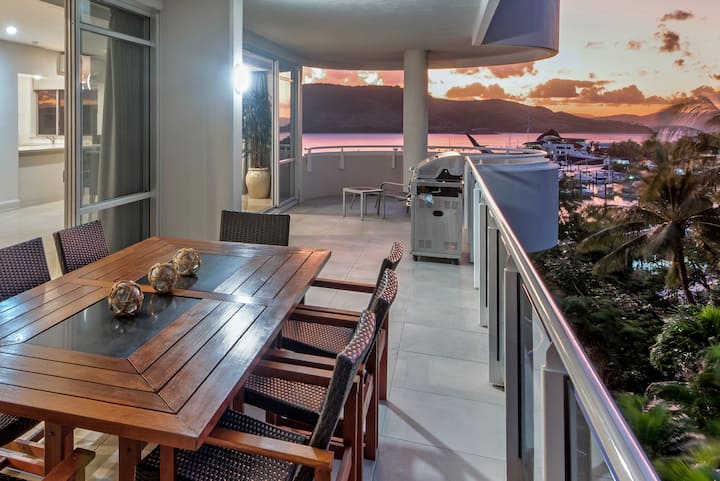 Yacht Habour Towers 1 - Hamilton Island