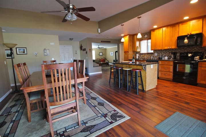 Walk To Main St, Best Retreat! - Murphys, CA