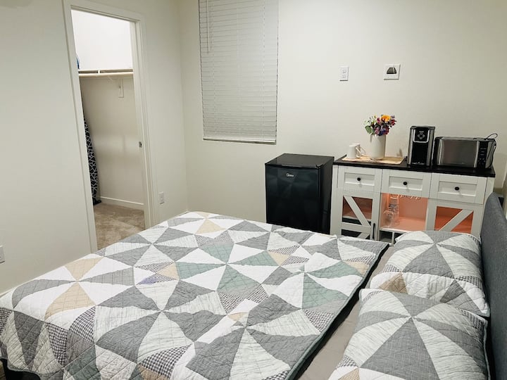 Queen Casita Suite In La Quinta - La Quinta, CA