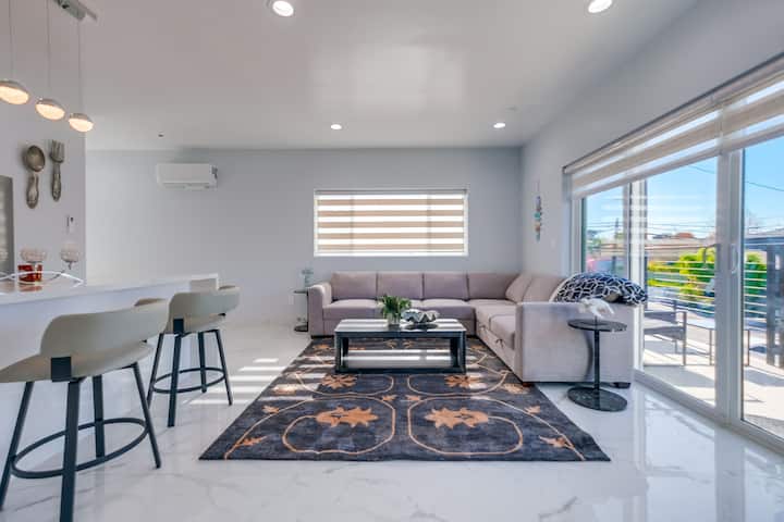 Luxe-modern New Beach Retreat - Hermosa Beach, CA