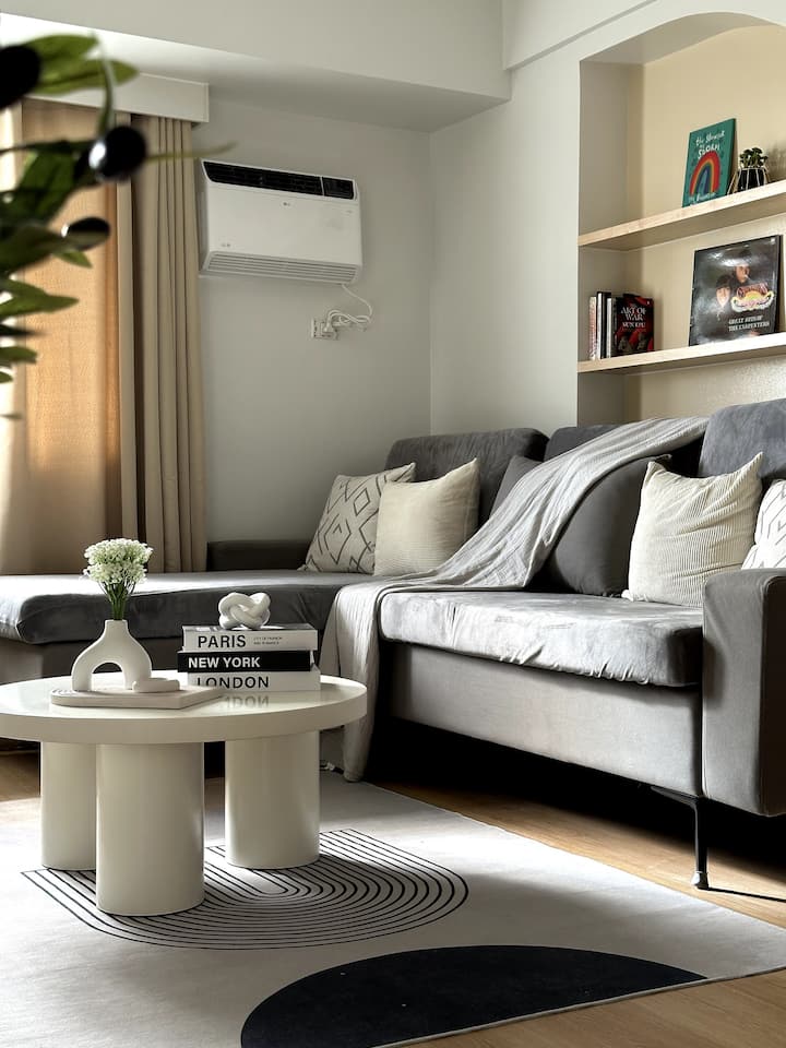 1 Bedroom Unit In Tagaytay With Parking - Tagaytay