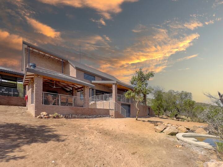 @Mabalingwe Rafiki Lodge - Prm150 - Bela-Bela