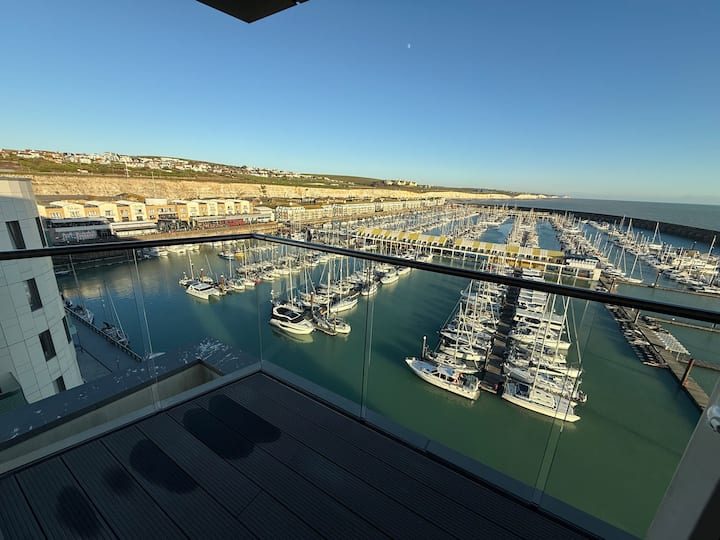 Sea Front Marina Brighton Flat - Brighton Marina