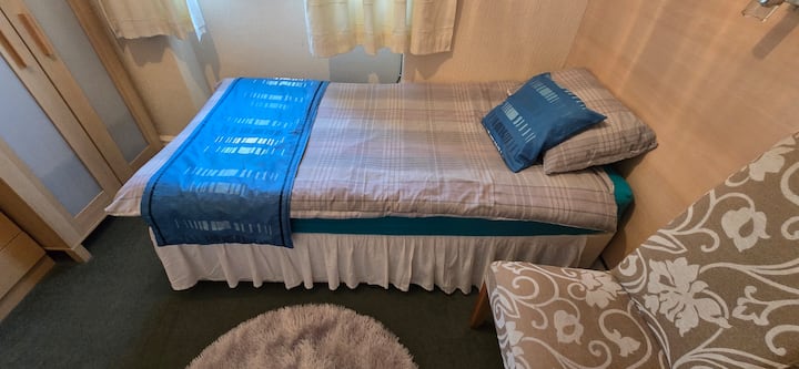 Twin Room In The Sands Hotel (Room 1) - Blackpool