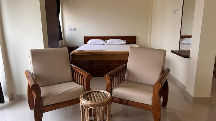 Gold Mountain Stay- Suite Rooms - Tiruvannamalai