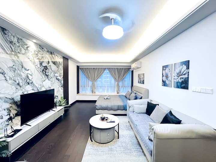 Garnet Homes @ R&f (Free Wifi And 1 Car Park) - Johor Bahru