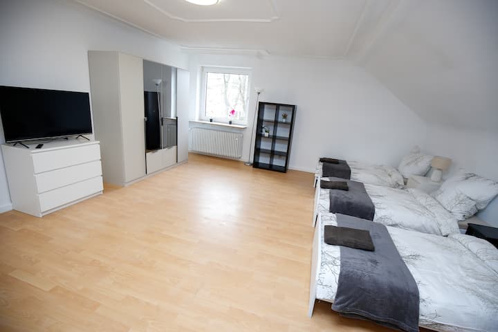Monteurwohnung: 6 Betten, Messe - Frankfurt