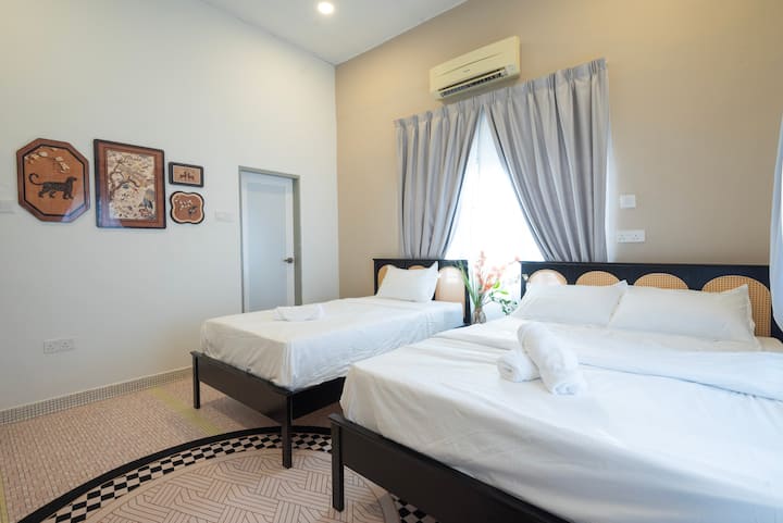 Retro Triple Room 3pax | Big Mansion@kuantan - Kuantan