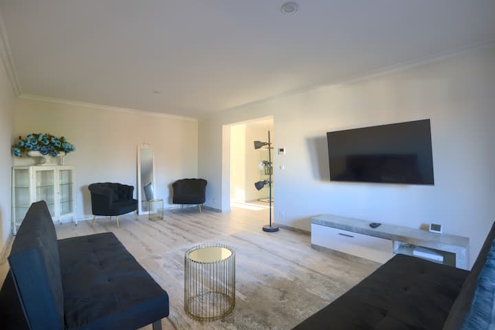 Maison 6 Pers + 2 Lits Bébés - Metz