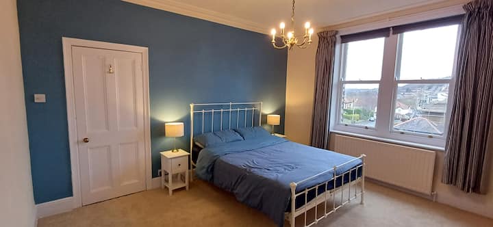 Colourful Victorian Shipley Home - Pudsey