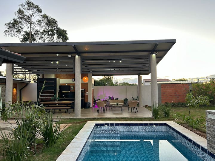Hermosa Casa En Sanber! - Paraguay