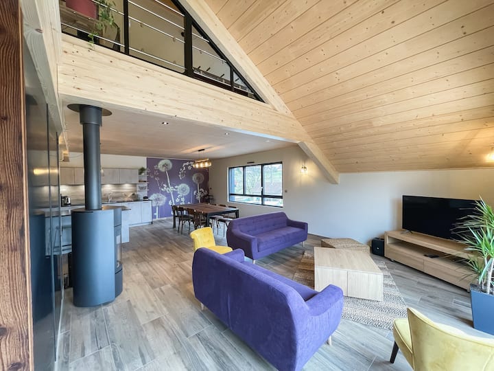 Gîtes 23 Personnes 2 Jacuzzis, 2 Saunas
Montagne - Villers-le-Lac