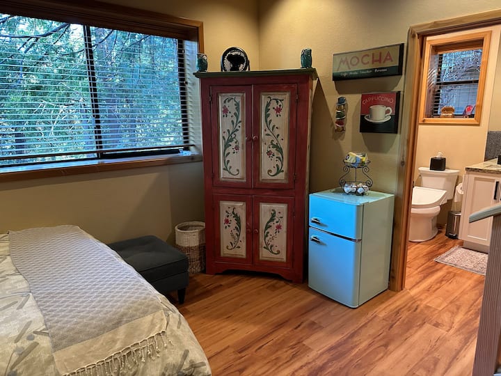 Cozy Studio Close To Town - Idyllwild-Pine Cove, CA
