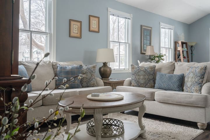 Cottage Near Downtown Prescott - Walk To It All! - Kinnickinnic State Park, River Falls