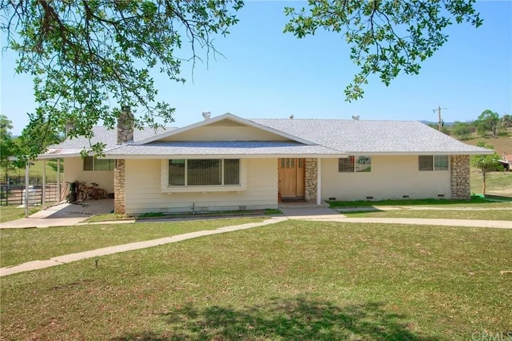 Ranch Style Home In Mariposa - 優勝美地國家公園
