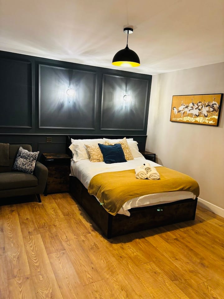 The Willow - Studio 18 - Bristol