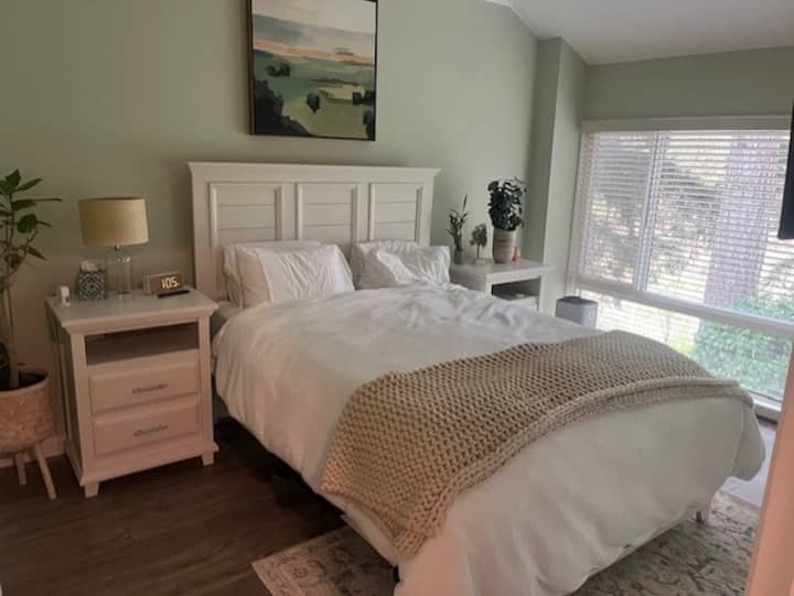 Nice Room Near Microsoft - Redmond, WA