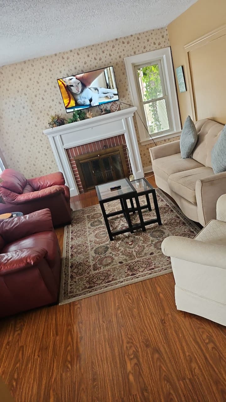 Cozy Escape On George - Port Stanley