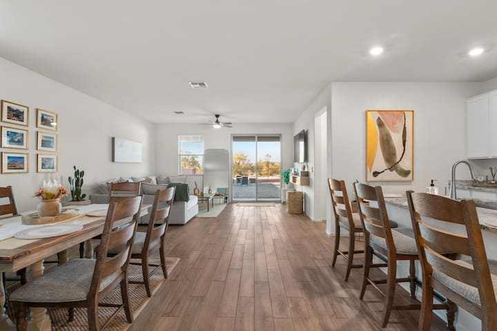 2 Beds | Gym | Private Fire Pit - Marana, AZ