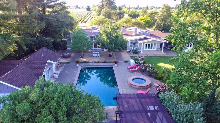 Charming Saint Helena Home Near Wineries - St. Helena, CA