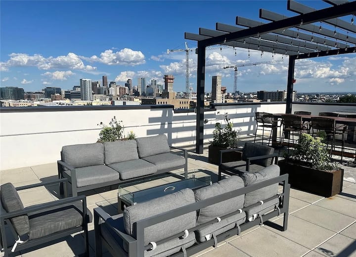 Modern Condo In Prime Location, Garage Parking - Denver, CO