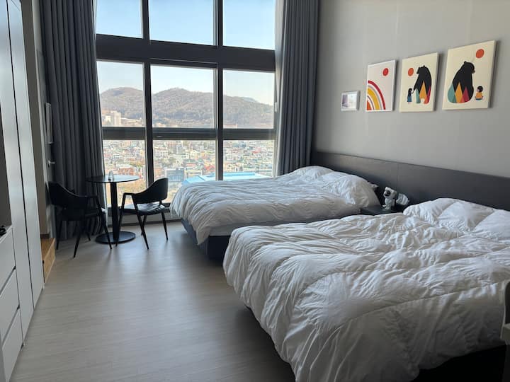 [복층 감성숙소] 여수 시티뷰 · 가족/커플 추천 · 취사 가능 - Yeosu-si