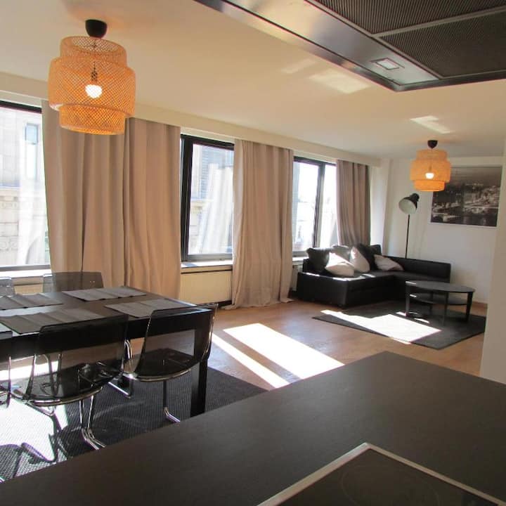 Meir 2 Bedroom Apartment - Amberes, Bélgica