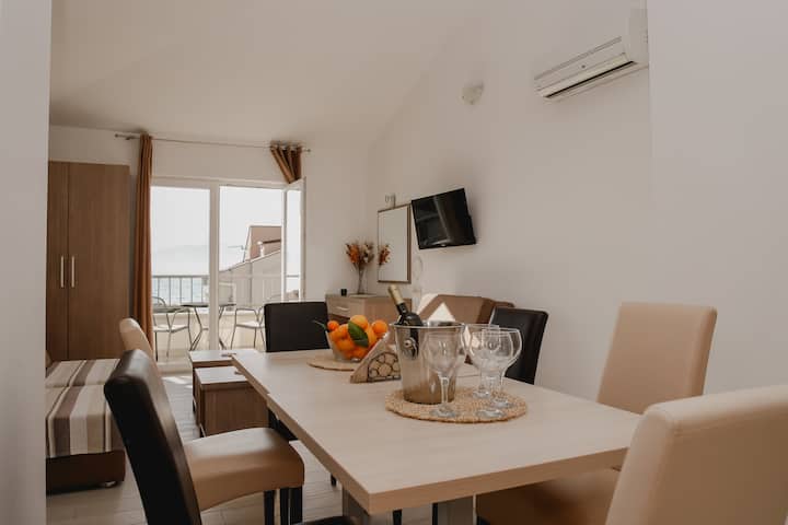Apartment Deluxe  With Sea View - Drvenik